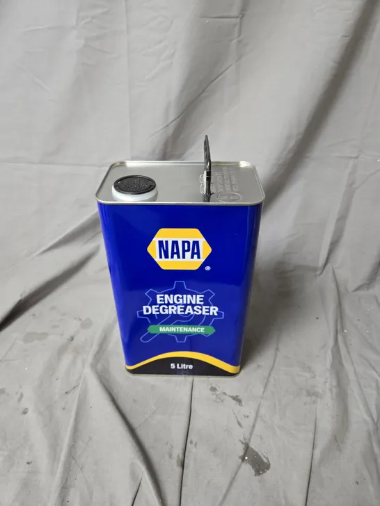 Lot 3298: NAPA ENGINE DEGREASER – 5 LITRE CAN - 5392739 | Simon Charles ...