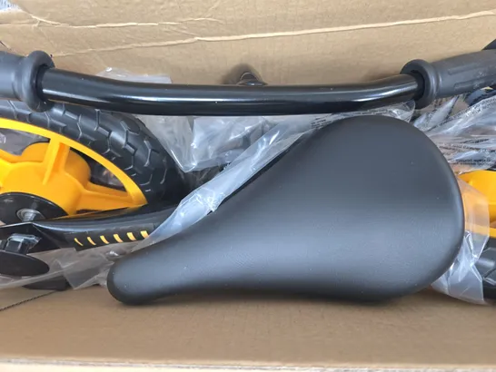 Lot 6801: BATMAN BALANCE TRAINING BIKE - 5454376 | Simon Charles ...