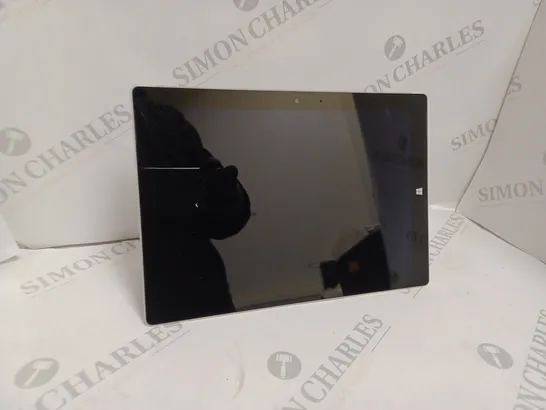 Lot 8609: MICROSOFT SURFACE 3 64GB TABLET - MODEL 1645 - 4583066 ...