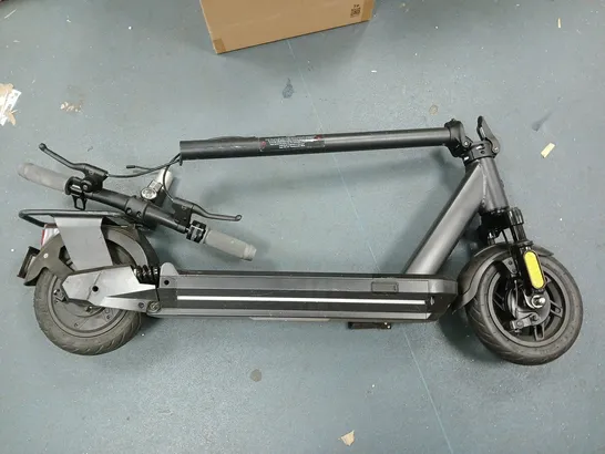Lot 1223: BUSBI HORNET PRO ELECTRIC SCOOTER - COLLECTION ONLY - 5327675 ...