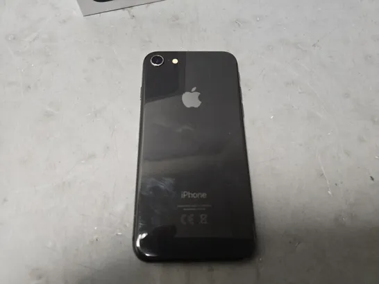 Lot 5735: APPLE IPHONE 8, (MODEL A1905) - 5255351 | Simon Charles ...