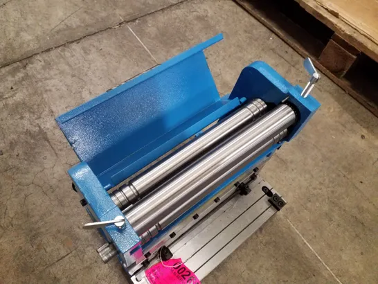 Lot 303: CLARKE SBR305 3 IN 1 UNIVERSAL 305MM SHEET METAL MACHINE ...
