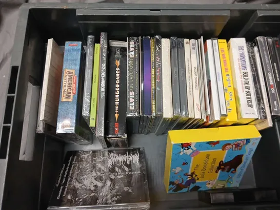 Lot 5041: APPROXIMATELY 30 ASSORTED CDS, TO INCLUDE ELVIS, ROBIN GIBB ...