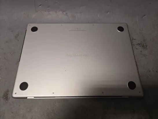 Lot 9199: BOXED APPLE MACBOOK PRO A2992 LAPTOP - 5205941 | Simon ...