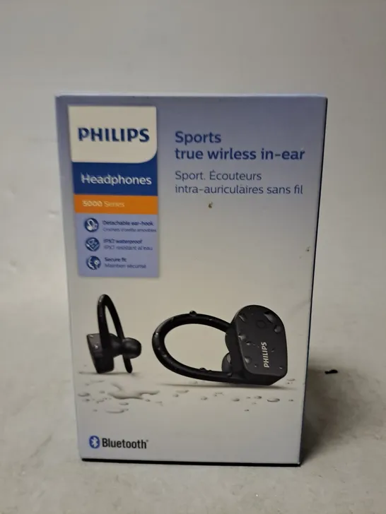 Lot 8162: BOXED PHILIPS HEADPHONES 5000 SERIES - 5009525 | Simon ...