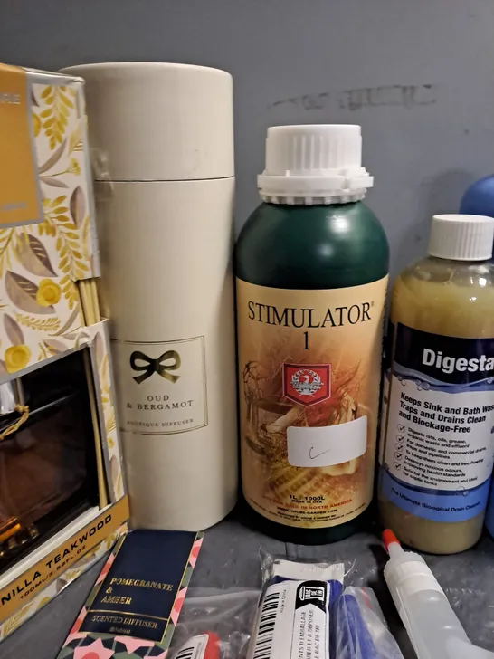 Lot 4144: LOT OF 18 ASSORTED HOME LIQUID ITEMS TO INCLUDE STIMULATOR 1 ...