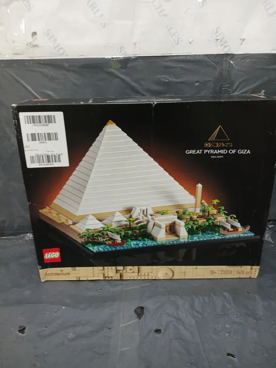 Lot 1268: LEGO ARCHITECTURE GREAT PYRAMID OF GIZA (SET 21058) RRP £125 ...