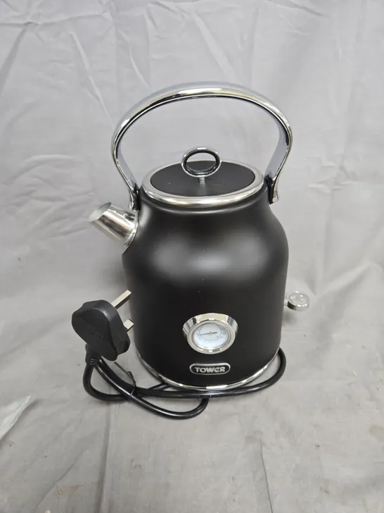 Lot 5177: BOXED TOWER RENAISSANCE 1.7L LITRE RAPID BOIL KETTLE IN BLACK ...