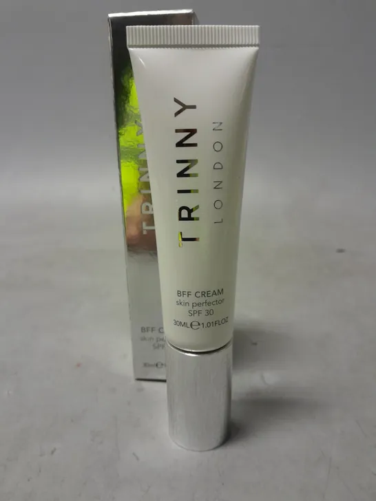 Lot 547: TRINNY LONDON BFF CREAM SKIN PERFECTOR SPF 30 LIGHT/MEDIUM ...