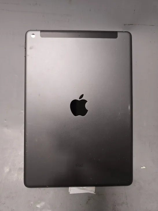 Lot 9640: APPLE IPAD 7TH GEN 10.2 A2198 - 5167826 | Simon Charles ...