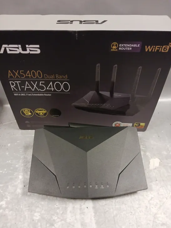 Lot 7711: BOXED ASUS AX5400 DUAL BAND WIFI ROUTER - 5045489 | Simon ...