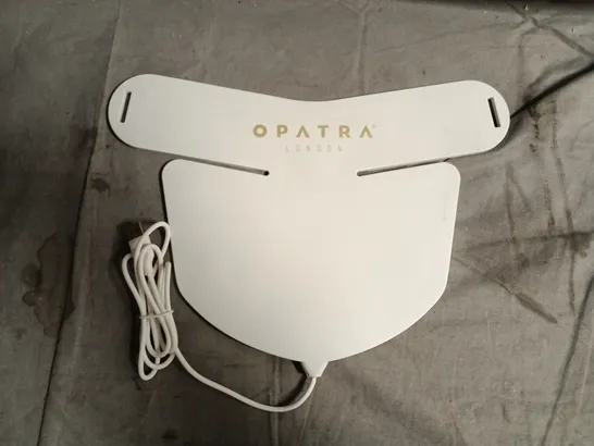 Lot 1222: BOXED OPATRA LONDON NECOLLAGE LIGHT THERAPY FOR THE NECK ...