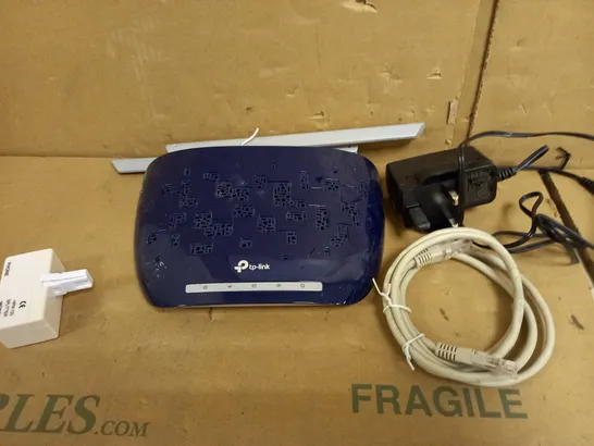 Lot 332: TP-LINK 300MBPS WI-FI VDSL/ADSL MODEN ROUTER - 4448172 | Simon ...