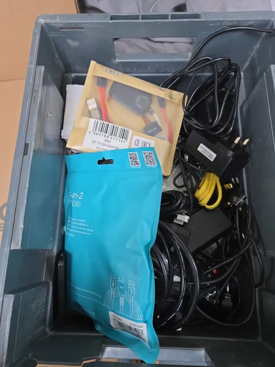 Lot 318: APPROXIMATELY 10 ASSORTED ELECTRICAL PRODUCTS TO INCLUDE ...