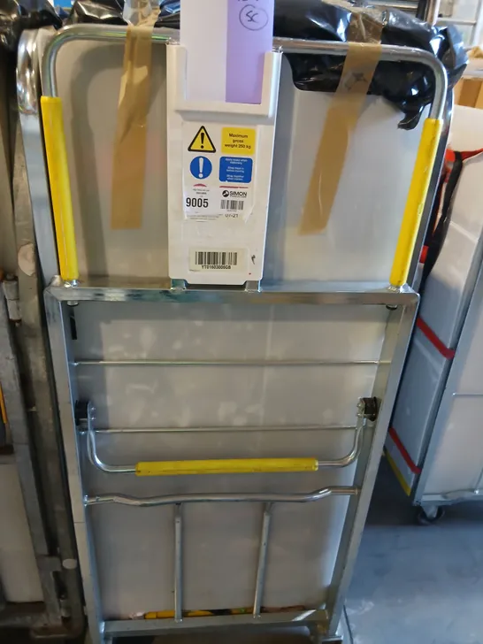 Lot 9005: LARGE CAGE OF ASSORTED UNPROCESSED RAW RETURN DESIGNER ...