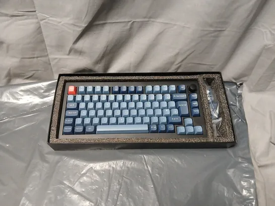 Lot 355: KEYCHRON MECHANICAL KEYBOARD – COMPACT LAYOUT, BLUE KEYCAPS ...