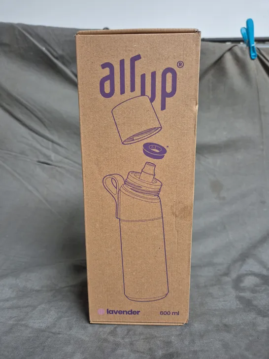Lot 4390: SEALED AIR UP GEN 2 WATER BOTTLE IN LAVENDER 600ML - 5094840 ...