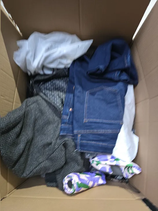 Lot 1033: LARGE BOX OF APPROXIMATELY 25 ASSORTED CLOTHING ITEMS IN ...