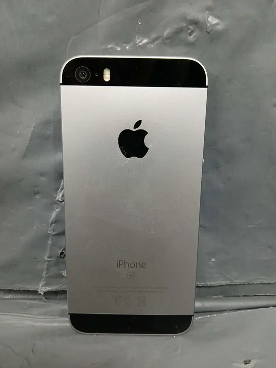 Lot 846: APPLE IPHONE SE - MODEL A1723 - 5133518 | Simon Charles ...