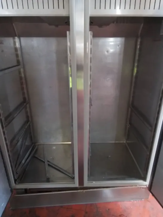 Lot 403: POLARIS COMMERCIAL SPA-TN-140 STAINLESS DOUBLE DOOR ...