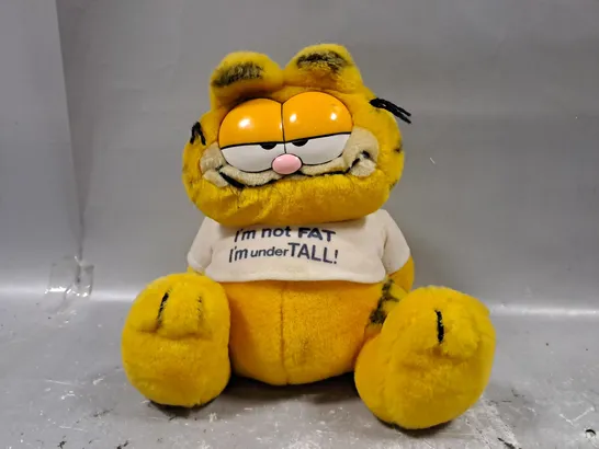 Lot 3070: COLLECTIBLE VINTAGE GARFIELD PLUSH TOY - I'M NOT FAT I'M ...