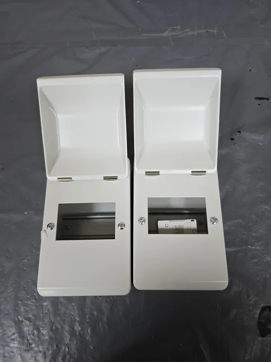 Lot 645: LOT OF 2 WHITE WALL-MOUNTED FUSE BOXES WITH HINGED LID AND ...
