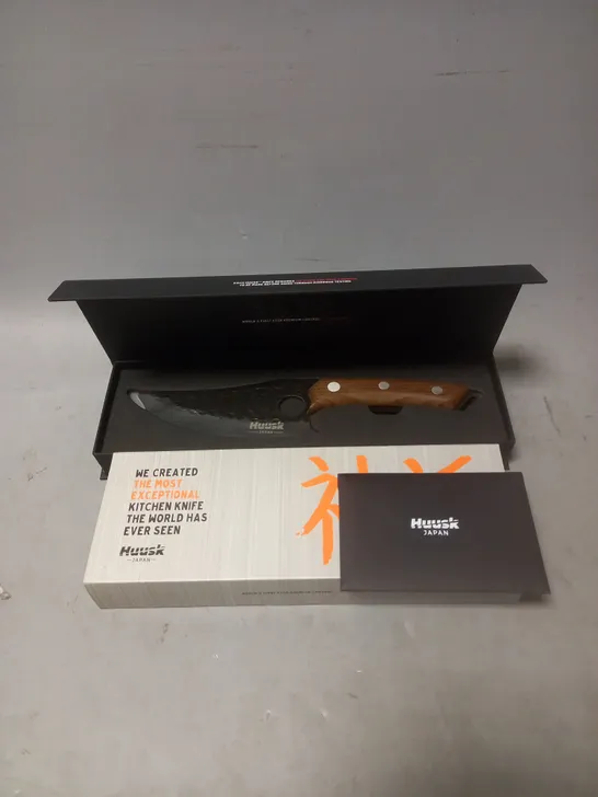 Lot 3574: BOXED HUSK JAPAN KITCHEN KNIFE - 4981438 | Simon Charles ...