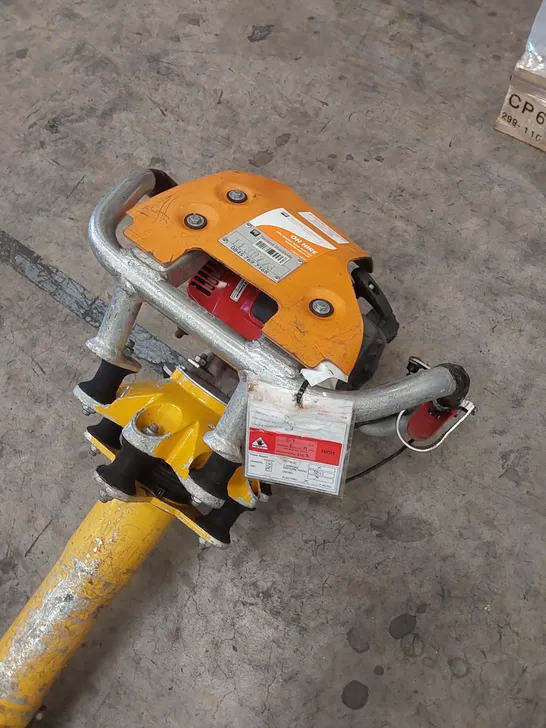 Lot 4: ROBEL 62.05 2 STROKE VERTICAL TAMPER - RAILWAY MAINTENANCE TOOL ...