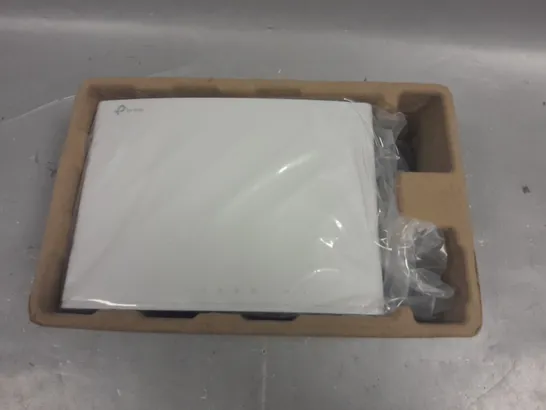 Lot 7152: BOXED TP-LINK VX230V DUAL BAND WI-FI 6 MODEM ROUTER - 4805899 ...