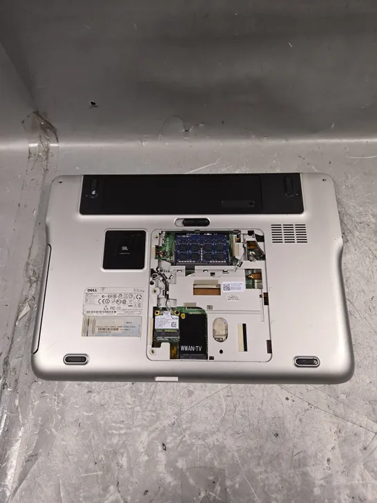 Lot 4217: DELL P11F LAPTOP - 5173707 | Simon Charles Auctioneers