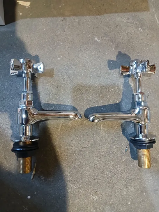 Lot 18: NIAGRA BAYSWATER BASIN TAPS – CHROME PAIR BY CAVALIER BATHROOMS ...