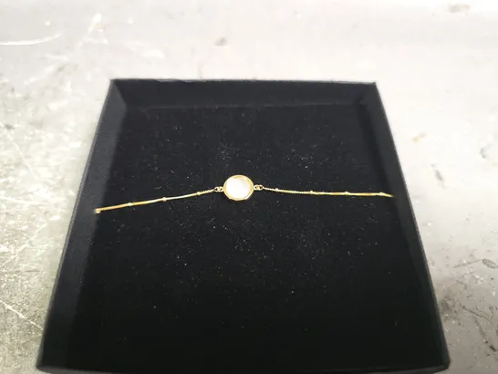Lot 2436: BOXED H.SAMUEL THIN GOLDEN BANGLE - 5232916 | Simon Charles ...