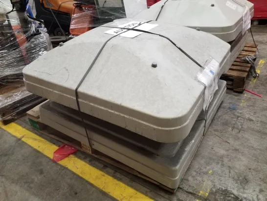 Lot 3052: SQUARE ROOF COWL - 5294621 | Simon Charles Auctioneers