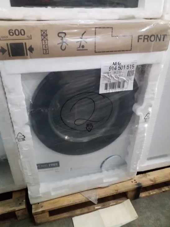 Lot 57: AEG 7000 SERIES WASHING MACHINE LFR73944B, PROSTEAM ...