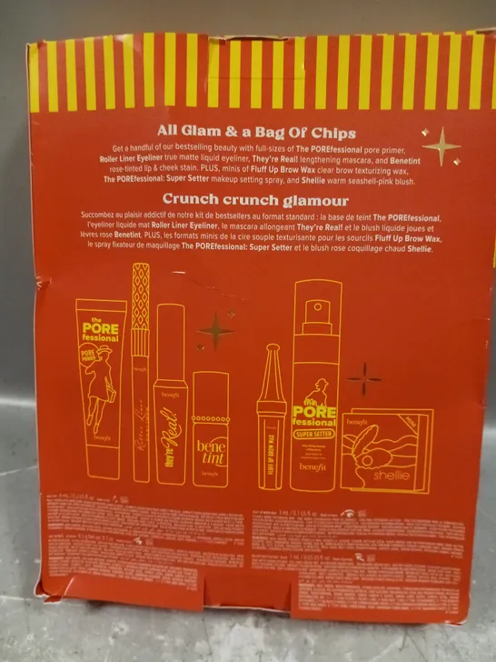 Lot 1167: BENEFIT LOOKIN CRISP COLLECTION SET - 5073496 | Simon Charles ...