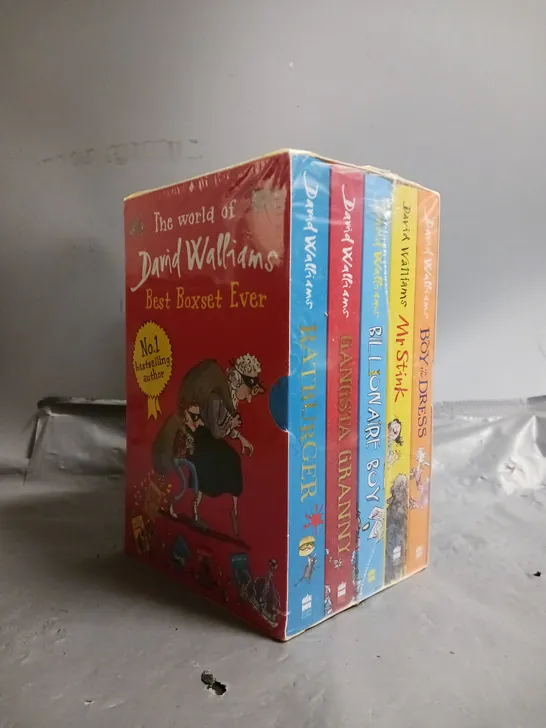 Lot 1231: SEALED THE WORLD OF DAVID WALLIAMS BEST BOX SET EVER ...