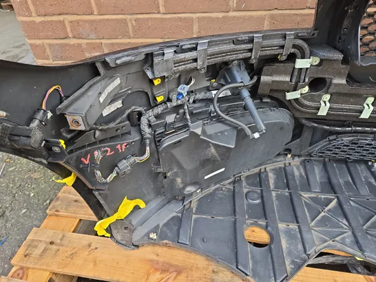 Lot 6060: JAGUAR XE BLACK FRONT BUMPER - L2LTC - COLLECTION ONLY ...