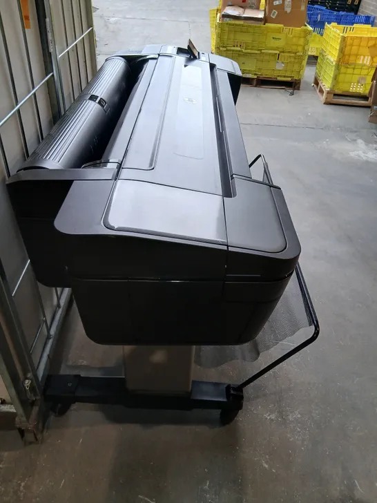 Lot 60: HP DESIGNJET Z9+ POSTSCRIPT COLOUR PRINTER WITH DREAMCOLOR – ON ...