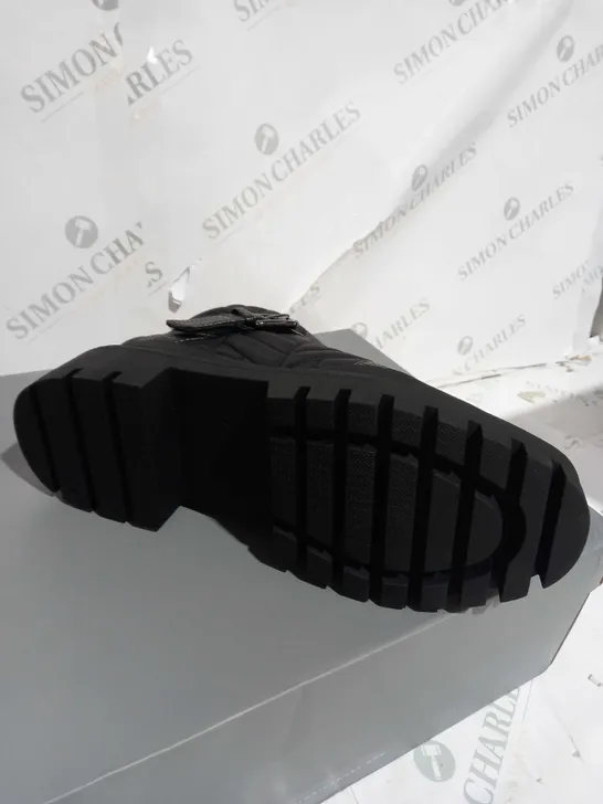 Lot 2603: VIONIC JANARA ANKLE BOOT IN BLACK - UK SIZE 5.5 - 4511374 ...