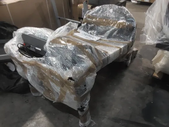 Lot 1: DYNAMIX T3000CF MOTORISED TREADMILL - 5431387 | Simon Charles ...