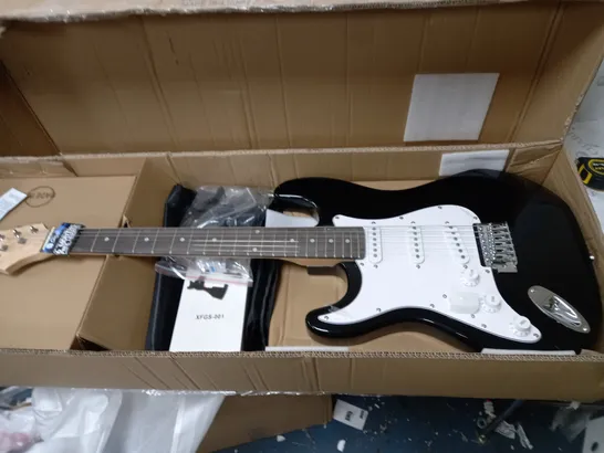 Lot 1351: 3RD AVENUE FULL SIZE ELECTRIC GUITAR - COLLECTION ONLY RRP £ ...