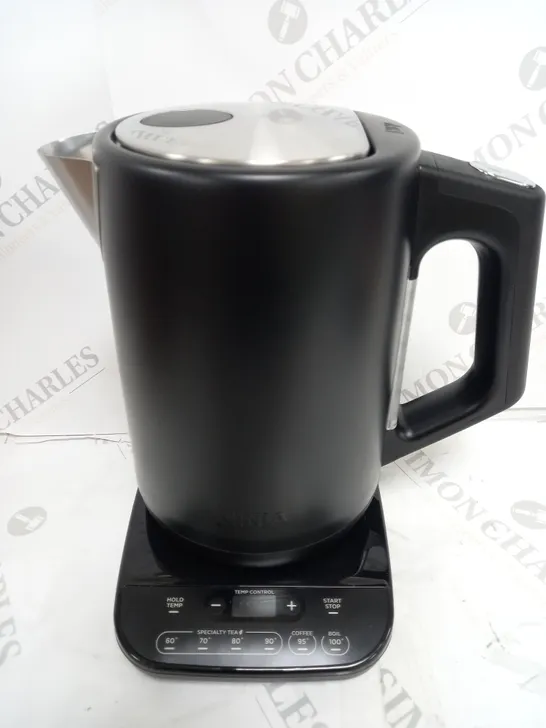 Lot 2043: BOXED NINJA PERFECT TEMPERATURE KETTLE KT200UK - 4524364 ...