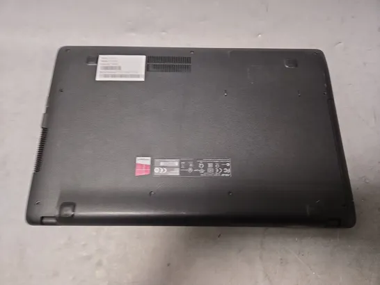 Lot 2900: ASUS X551CA LAPTOP - 5120009 | Simon Charles Auctioneers