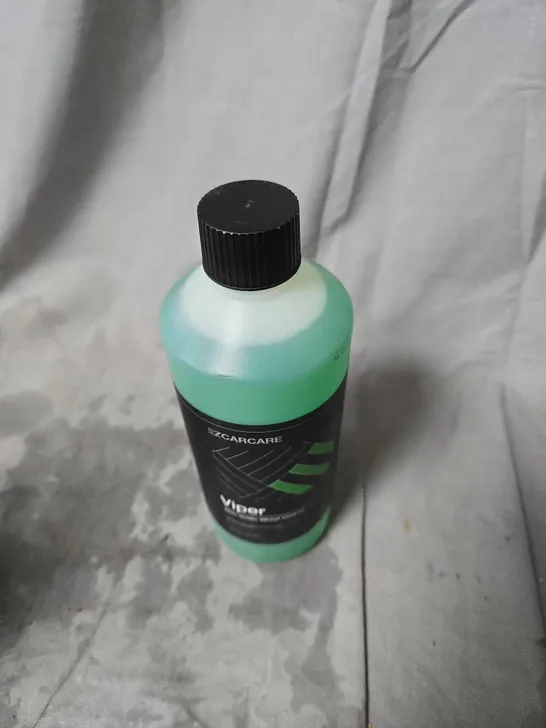 Lot 3704: 4 X ASSORTED AUTOMOTIVE LIQUIDS INCLUDING CATALYTIC CLEANER ...