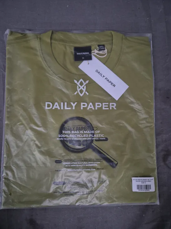 Lot 1007: DAILY PAPER CREW NECK SEARCH SHORT SLEEVE T-SHIRT IN CARDAMOM ...