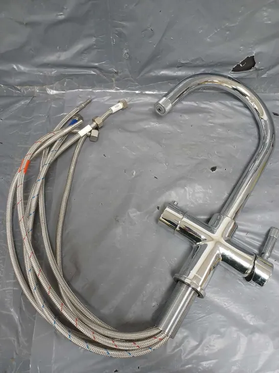 Lot 6477: HANSTROM 4-IN-1 BOILING WATER TAP - 4939257 | Simon Charles ...