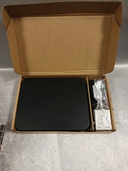 Lot 2202: TECHNICOLOR COBRA DGA4135 WIFI 6 ROUTER - 5069061 | Simon ...