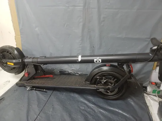 Lot 1205: BUSBI FIREFLY ELECTRIC SCOOTER - COLLECTION ONLY - 5276984 ...