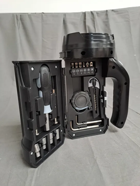 Lot 2553: BELL HOWELL BIONIC WIDE BEAM FLASHLIGHT - 4731192 | Simon ...