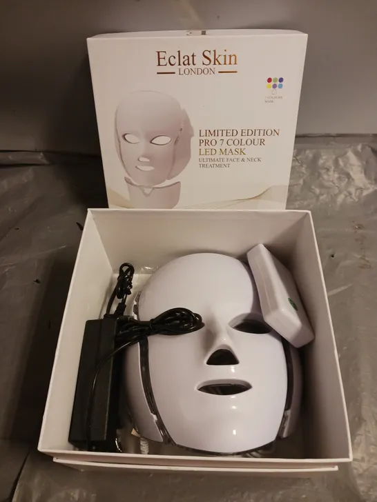 Lot 509: BOXED ECLAT SKIN LIMITED EDITION PRO 7 COLOUR LED MASK FACE ...